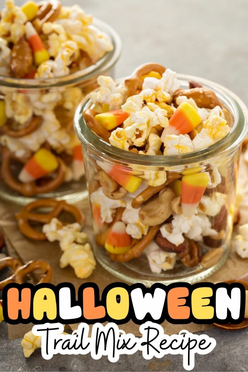 EASY Halloween Snack Mix Recipe - An Easy Halloween Trail Mix
